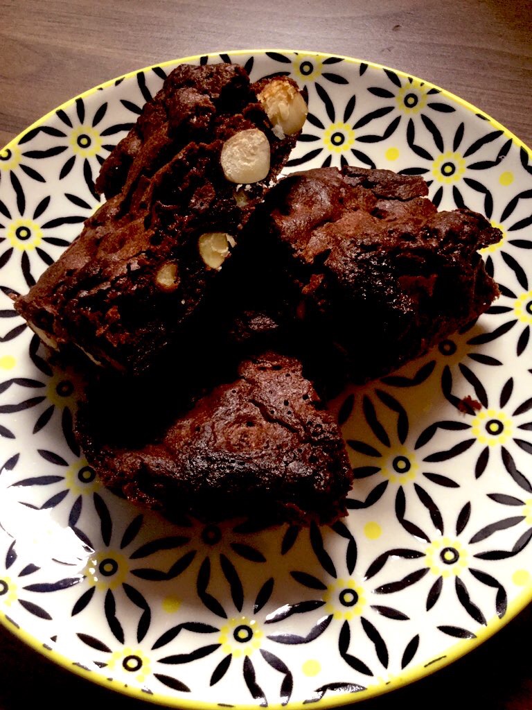 Aunty Delia’s nutty brownies – My FlabuLESS Blog